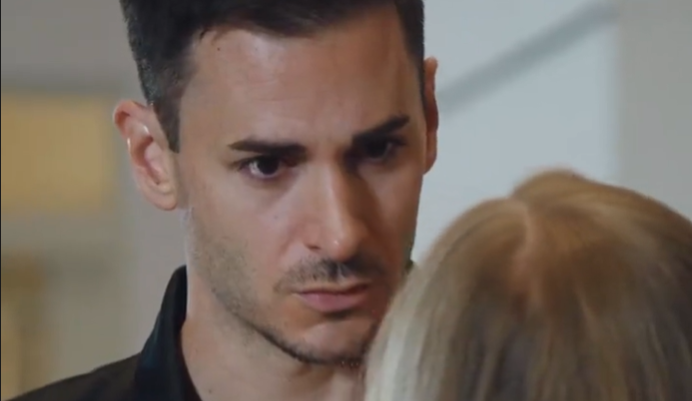 Il Miliardario in Fuga Diventa Mio Marito: Amore e Inganni